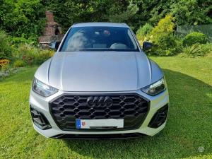 Grey Audi Q5 2023 in Alytus, with an engine capacity of 2.00 L and mileage of 41 thousand km for 17900 €, photo 3 on AUTOMOTO.COM.LV