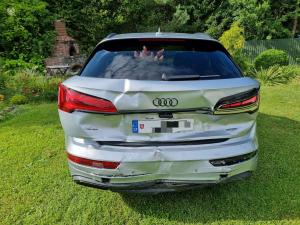 Grey Audi Q5 2023 in Alytus, with an engine capacity of 2.00 L and mileage of 41 thousand km for 17900 €, photo 8 on AUTOMOTO.COM.LV