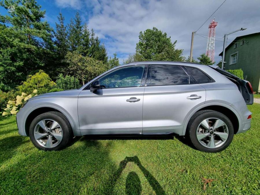 Grey Audi Q5 2023 in Alytus, with an engine capacity of 2.00 L and mileage of 41 thousand km for 17900 €, photo 9 on AUTOMOTO.COM.LV