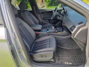 Grey Audi Q5 2023 in Alytus, with an engine capacity of 2.00 L and mileage of 41 thousand km for 17900 €, photo 15 on AUTOMOTO.COM.LV