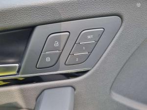 Grey Audi Q5 2023 in Alytus, with an engine capacity of 2.00 L and mileage of 41 thousand km for 17900 €, photo 18 on AUTOMOTO.COM.LV