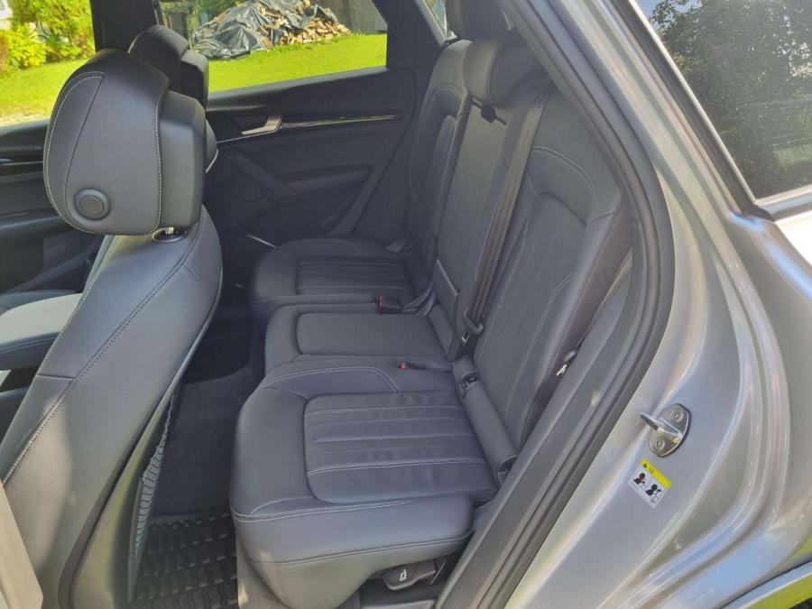 Grey Audi Q5 2023 in Alytus, with an engine capacity of 2.00 L and mileage of 41 thousand km for 17900 €, photo 21 on AUTOMOTO.COM.LV