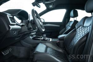 Grey Audi Q5 2023 in Riga, with an engine capacity of 2.00 L and mileage of 47 thousand km for 42900 €, photo 6 on AUTOMOTO.COM.LV