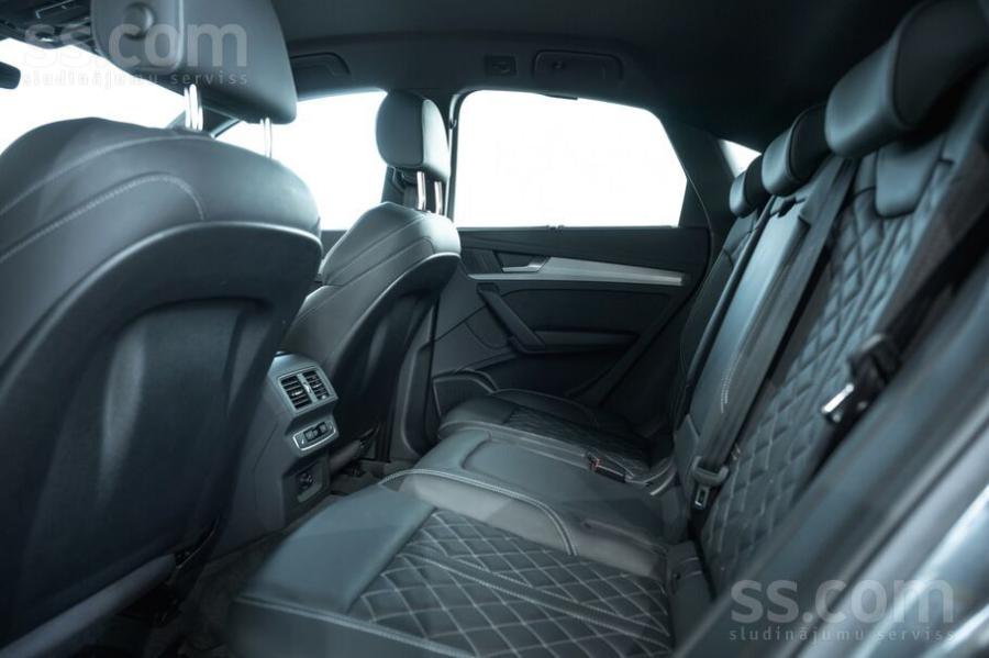 Grey Audi Q5 2023 in Riga, with an engine capacity of 2.00 L and mileage of 47 thousand km for 42900 €, photo 7 on AUTOMOTO.COM.LV