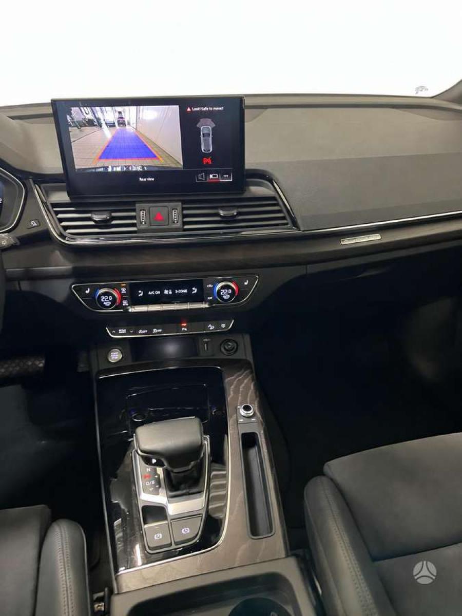 Grey Audi Q5 2023 in Kaunas, with an engine capacity of 1.98 L and mileage of 66 thousand km for 37500 €, photo 12 on AUTOMOTO.COM.LV