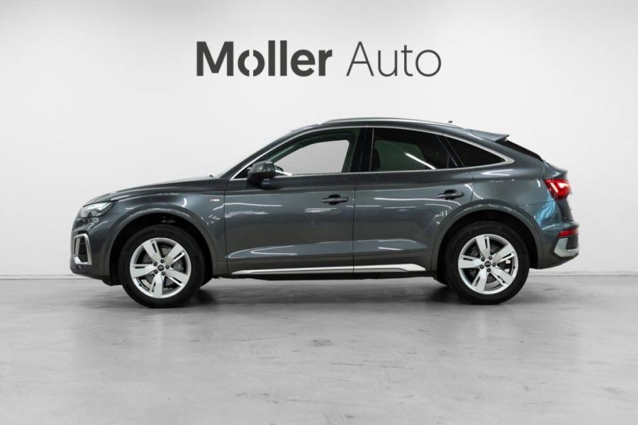 Grey Audi Q5 2023 in Vilnius, with an engine capacity of 2.00 L and mileage of 71 thousand km for 38900 €, photo 3 on AUTOMOTO.COM.LV