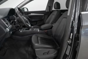 Grey Audi Q5 2023 in Vilnius, with an engine capacity of 2.00 L and mileage of 71 thousand km for 38900 €, photo 8 on AUTOMOTO.COM.LV