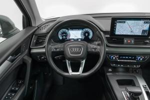 Grey Audi Q5 2023 in Vilnius, with an engine capacity of 2.00 L and mileage of 71 thousand km for 38900 €, photo 10 on AUTOMOTO.COM.LV