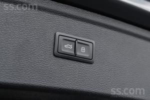 Серый Ауди Ку 5 2023 в Рига, объемом двигателя 2.00 л и пробегом 124 тыс. км за 30350 €, фото 12 на AUTOMOTO.COM.LV
