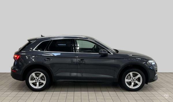 Pelēks Audi Q5 2024 Kauņa, ar dzinēja tilpumu 1.98 L un nobraukumu 64 tūkst. km par 34800 €, foto 3 vietnē AUTOMOTO.COM.LV