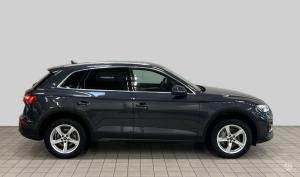 Grey Audi Q5 2024 in Kaunas, with an engine capacity of 1.98 L and mileage of 64 thousand km for 34800 €, photo 3 on AUTOMOTO.COM.LV