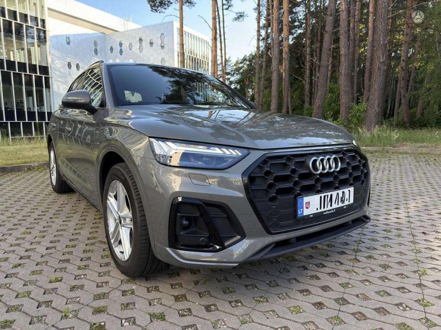 Pelēks Audi Q5 2024 Viļņa, ar dzinēja tilpumu 1.97 L un nobraukumu 25 tūkst. km par 41900 €, foto 3 vietnē AUTOMOTO.COM.LV