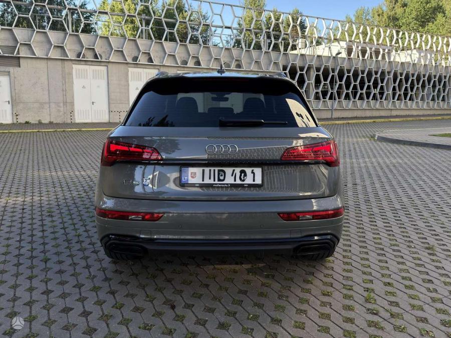 Pelēks Audi Q5 2024 Viļņa, ar dzinēja tilpumu 1.97 L un nobraukumu 25 tūkst. km par 41900 €, foto 10 vietnē AUTOMOTO.COM.LV
