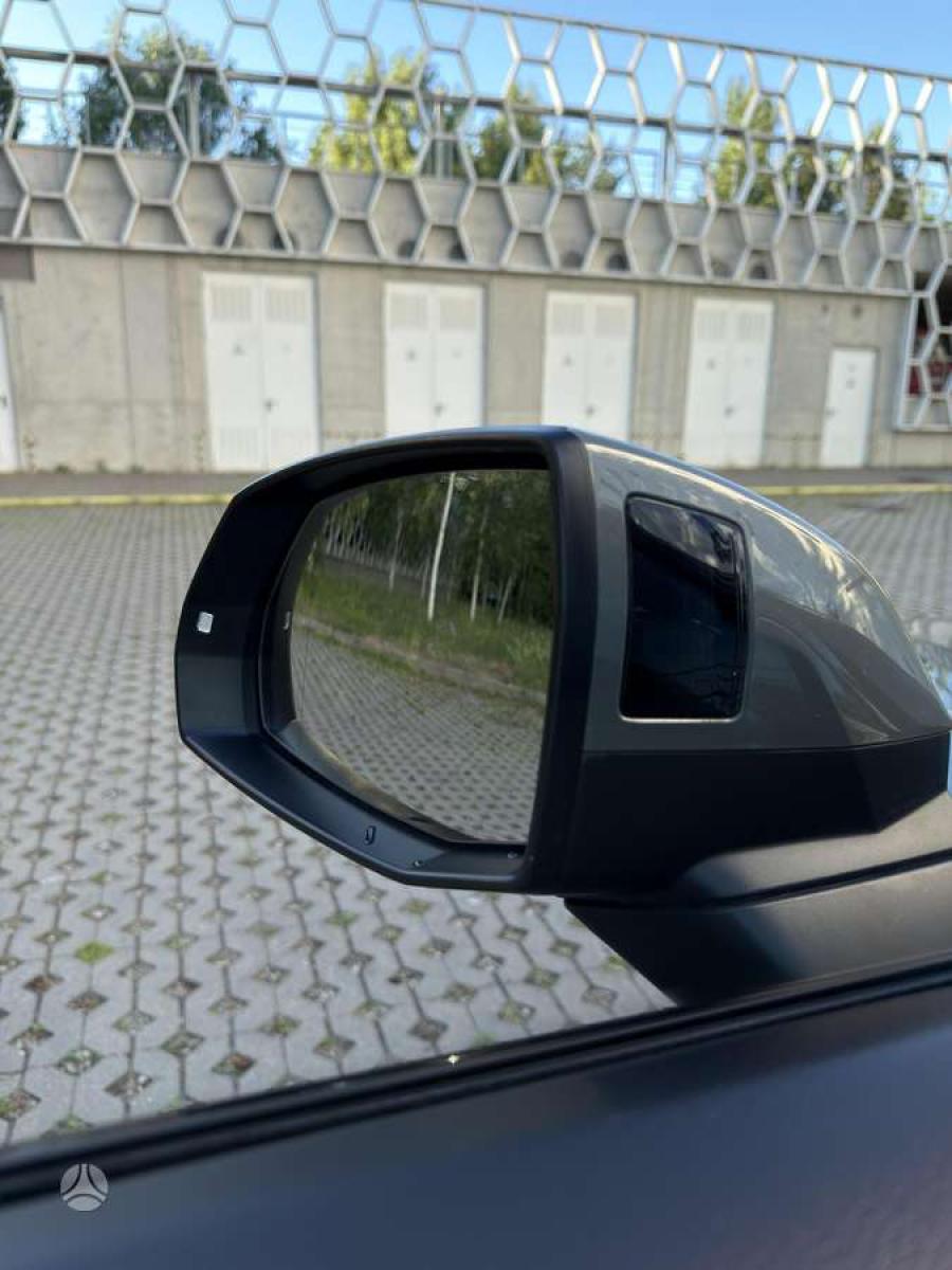 Pelēks Audi Q5 2024 Viļņa, ar dzinēja tilpumu 1.97 L un nobraukumu 25 tūkst. km par 41900 €, foto 21 vietnē AUTOMOTO.COM.LV