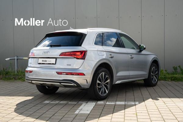 Pelēks Audi Q5 2024 Viļņa, ar dzinēja tilpumu 2.00 L un nobraukumu 27 tūkst. km par 42000 €, foto 7 vietnē AUTOMOTO.COM.LV