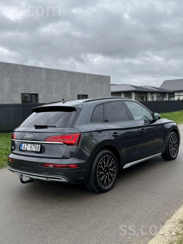 Pelēks Audi Q5 2024 Rīga, ar dzinēja tilpumu 2.00 L un nobraukumu 41 tūkst. km par 35500 €, foto 4 vietnē AUTOMOTO.COM.LV