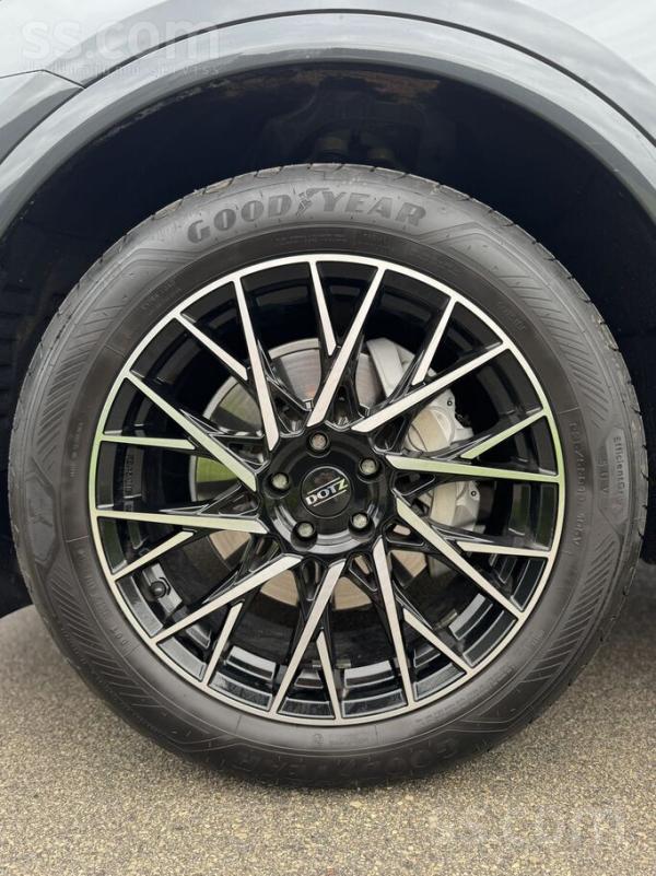 Pelēks Audi Q5 2024 Rīga, ar dzinēja tilpumu 2.00 L un nobraukumu 41 tūkst. km par 35500 €, foto 8 vietnē AUTOMOTO.COM.LV