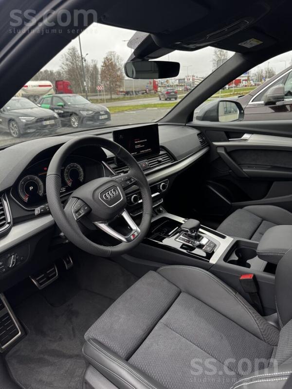 Grey Audi Q5 2025 in Riga, with an engine capacity of 2.00 L and mileage of 32 thousand km for 39900 €, photo 6 on AUTOMOTO.COM.LV