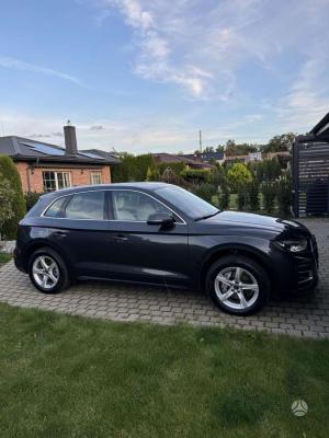 Pelēks Audi Q5 2025 Kauņa, ar dzinēja tilpumu 1.97 L un nobraukumu 23 tūkst. km par 37300 €, foto  vietnē AUTOMOTO.COM.LV