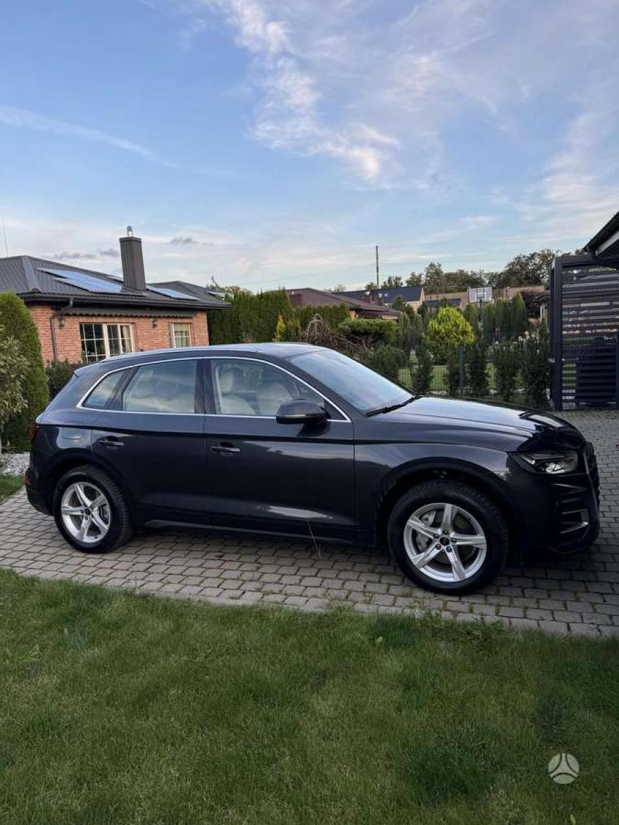 Pelēks Audi Q5 2025 Kauņa, ar dzinēja tilpumu 1.97 L un nobraukumu 23 tūkst. km par 37300 €, foto 1 vietnē AUTOMOTO.COM.LV