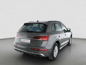 Pelēks Audi Q5 2025 Viļņa, ar dzinēja tilpumu 2.00 L un nobraukumu 25 tūkst. km par 47000 €, foto 3 vietnē AUTOMOTO.COM.LV