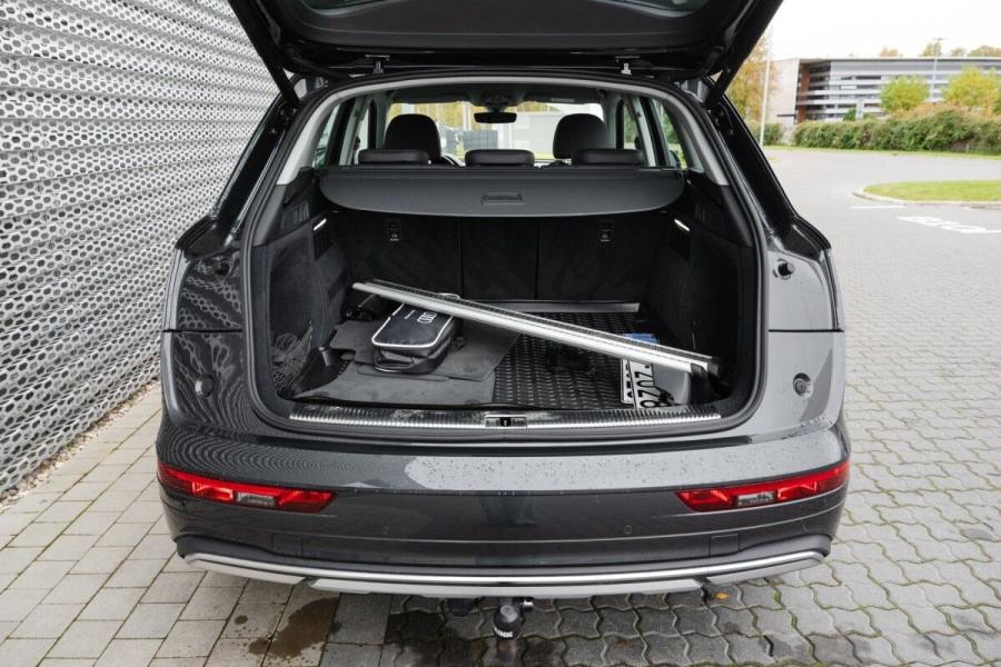 Grey Audi Q5 2025 in Marupe, with an engine capacity of 2.00 L and mileage of 28 thousand km for 41050 €, photo 31 on AUTOMOTO.COM.LV