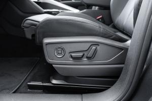 Grey Audi Q5 2026 in Marupe, with an engine capacity of 0.00 L and mileage of 0 thousand km for 57900 €, photo 10 on AUTOMOTO.COM.LV