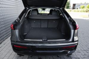 Grey Audi Q5 2026 in Marupe, with an engine capacity of 0.00 L and mileage of 0 thousand km for 57900 €, photo 32 on AUTOMOTO.COM.LV