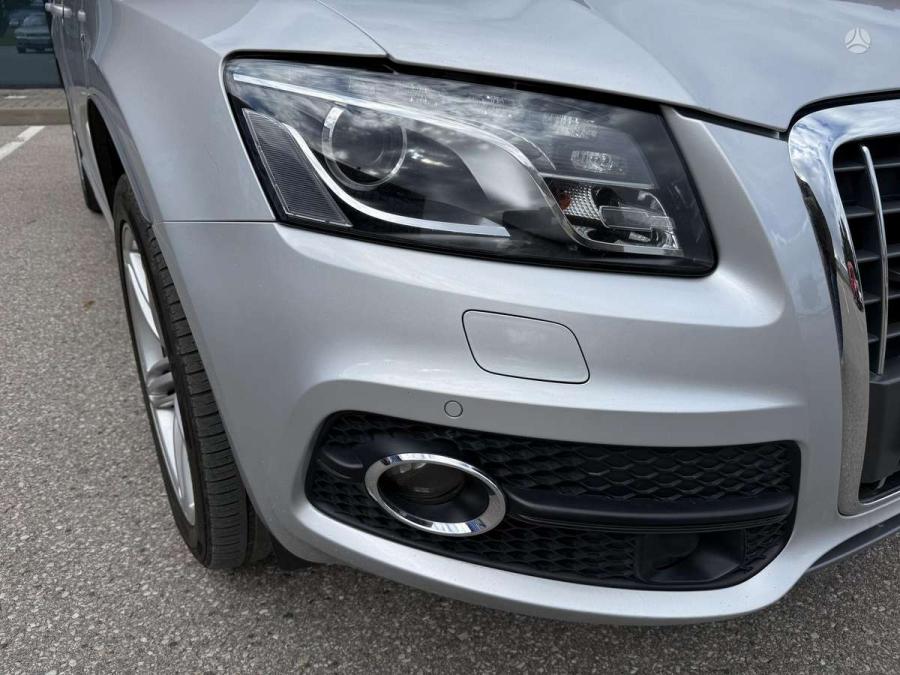 Pelēks Audi Q5 2010 Kauņa, ar dzinēja tilpumu 2.00 L un nobraukumu 280 tūkst. km par 10222 €, foto 7 vietnē AUTOMOTO.COM.LV