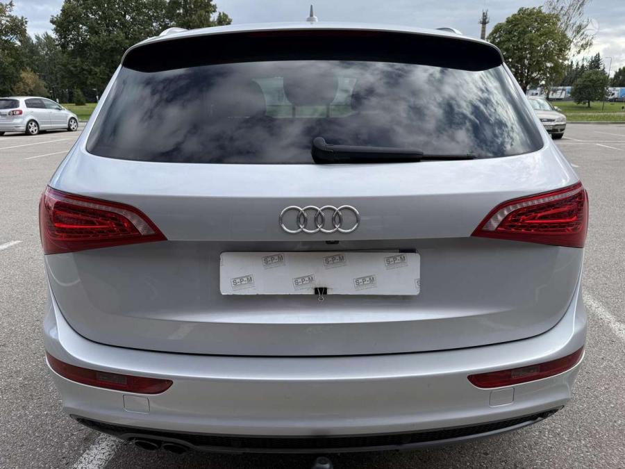 Pelēks Audi Q5 2010 Kauņa, ar dzinēja tilpumu 2.00 L un nobraukumu 280 tūkst. km par 10222 €, foto 9 vietnē AUTOMOTO.COM.LV