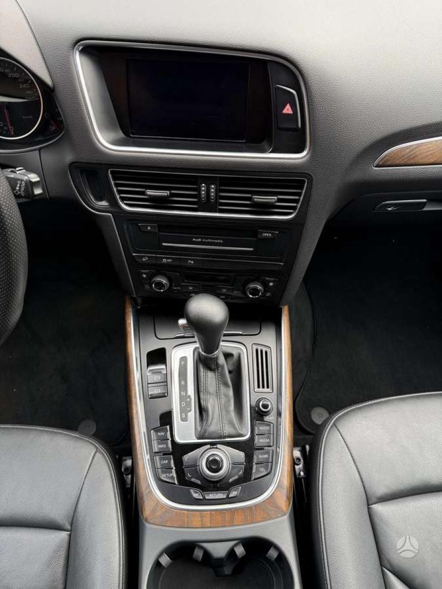 Pelēks Audi Q5 2010 Kauņa, ar dzinēja tilpumu 2.00 L un nobraukumu 280 tūkst. km par 10222 €, foto 15 vietnē AUTOMOTO.COM.LV