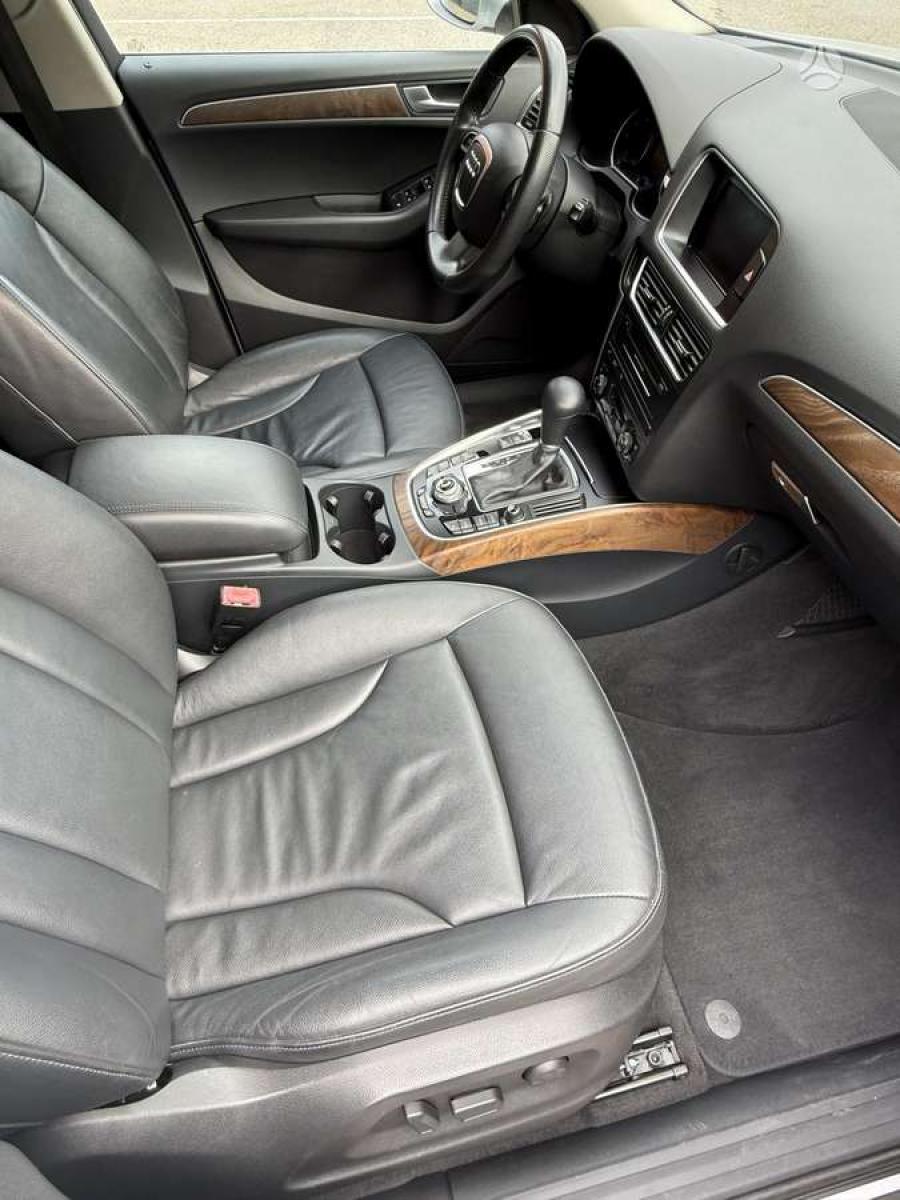 Pelēks Audi Q5 2010 Kauņa, ar dzinēja tilpumu 2.00 L un nobraukumu 280 tūkst. km par 10222 €, foto 19 vietnē AUTOMOTO.COM.LV