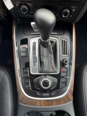 Pelēks Audi Q5 2010 Kauņa, ar dzinēja tilpumu 2.00 L un nobraukumu 280 tūkst. km par 10222 €, foto 22 vietnē AUTOMOTO.COM.LV