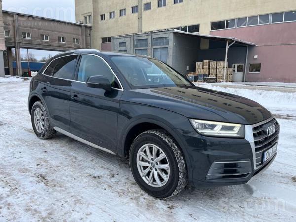 Grey Audi Q5 2018 in Liepaja, with an engine capacity of 2.00 L and mileage of 136 thousand km for 25800 €, photo 2 on AUTOMOTO.COM.LV