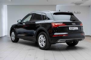 Pelēks Audi Q5 2022 Peetri, ar dzinēja tilpumu 2.00 L un nobraukumu 114 tūkst. km par 34650 €, foto 4 vietnē AUTOMOTO.COM.LV