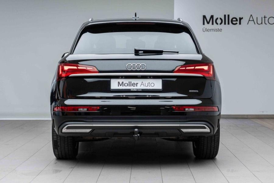 Pelēks Audi Q5 2022 Peetri, ar dzinēja tilpumu 2.00 L un nobraukumu 114 tūkst. km par 34650 €, foto 7 vietnē AUTOMOTO.COM.LV