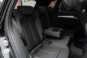 Pelēks Audi Q5 2022 Peetri, ar dzinēja tilpumu 2.00 L un nobraukumu 114 tūkst. km par 34650 €, foto 10 vietnē AUTOMOTO.COM.LV