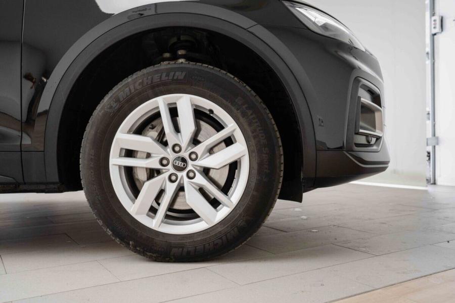 Pelēks Audi Q5 2022 Peetri, ar dzinēja tilpumu 2.00 L un nobraukumu 114 tūkst. km par 34650 €, foto 15 vietnē AUTOMOTO.COM.LV