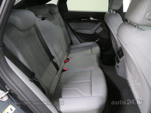 Ауди Ку 5 2023 в Таллин на AUTOMOTO.COM.LV Серый Ауди Ку 5 2023 в Таллин, объемом двигателя 2.00 л и пробегом 28 тыс. км за 39800 €, фото 6 на AUTOMOTO.COM.LV