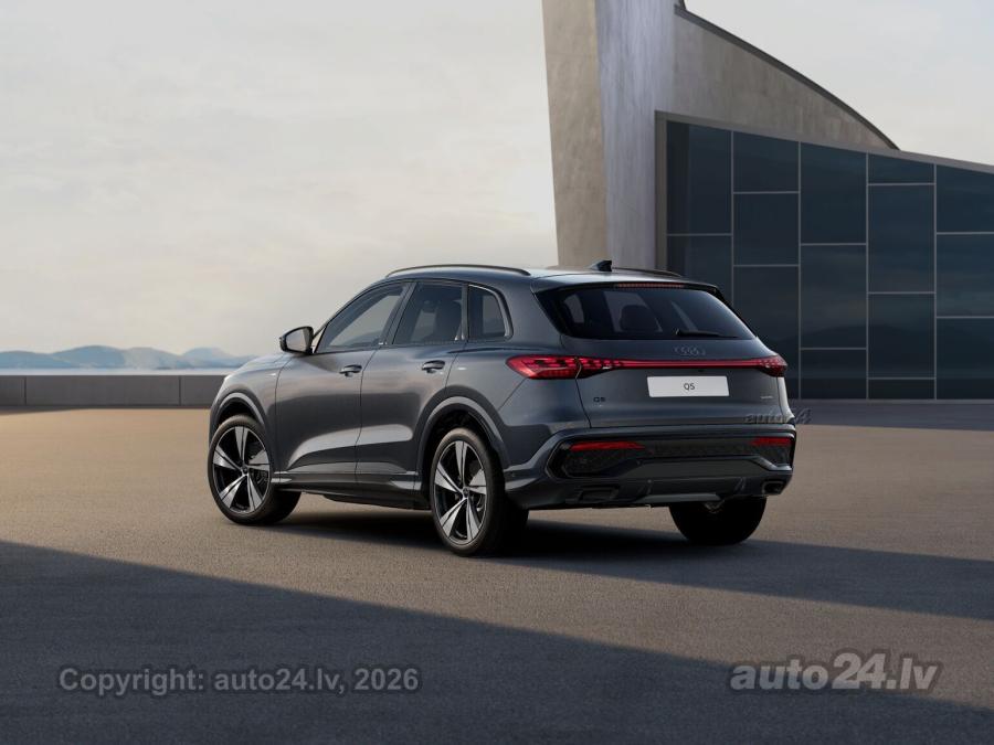 Grey Audi Q5 2026 in Tallinn, with an engine capacity of 2.00 L and mileage of 10 thousand km for 75900 €, photo 3 on AUTOMOTO.COM.LV