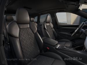 Grey Audi Q5 2026 in Tallinn, with an engine capacity of 2.00 L and mileage of 10 thousand km for 75900 €, photo 5 on AUTOMOTO.COM.LV