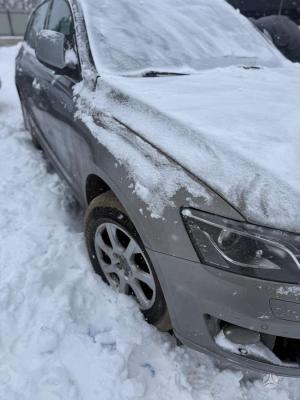 Grey Audi Q5 2009 in Taurage, with an engine capacity of 2.00 L and mileage of 300 thousand km for 3900 €, photo 4 on AUTOMOTO.COM.LV
