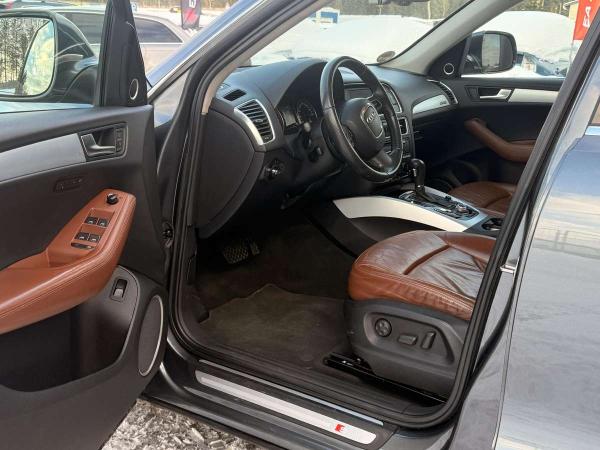Pelēks Audi Q5 2009 Viļņa, ar dzinēja tilpumu 3.00 L un nobraukumu 258 tūkst. km par 10700 €, foto 9 vietnē AUTOMOTO.COM.LV