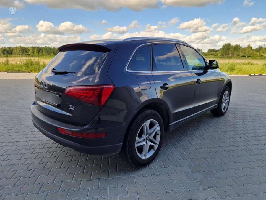 Pelēks Audi Q5 2011 Šauļi, ar dzinēja tilpumu 2.00 L un nobraukumu 380 tūkst. km par 7800 €, foto 6 vietnē AUTOMOTO.COM.LV