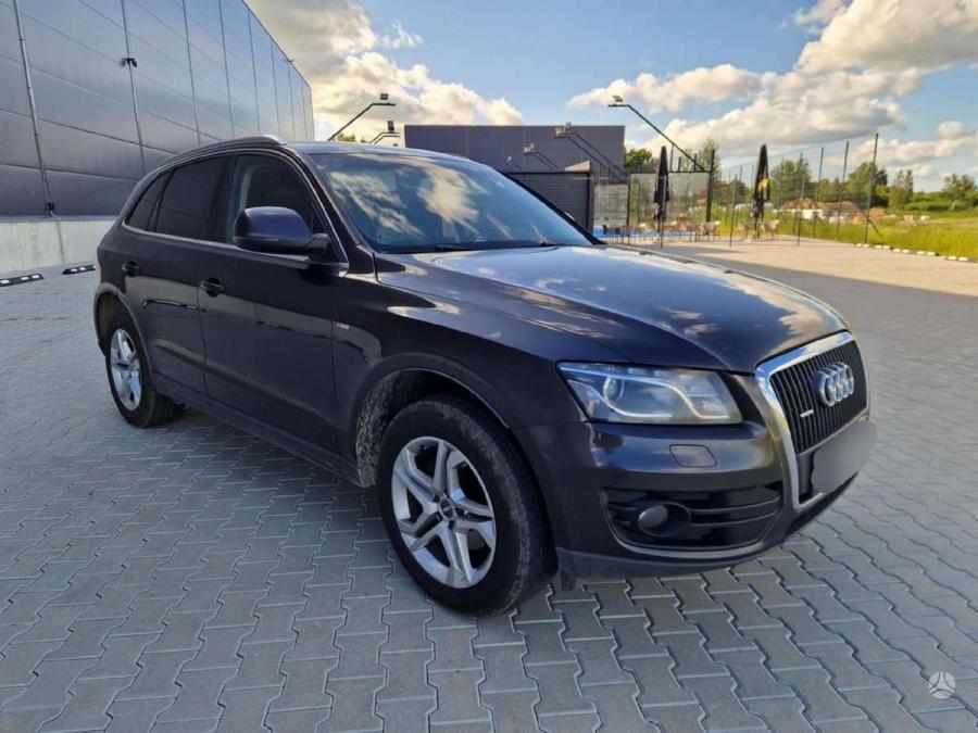 Pelēks Audi Q5 2011 Šauļi, ar dzinēja tilpumu 2.00 L un nobraukumu 380 tūkst. km par 7800 €, foto 9 vietnē AUTOMOTO.COM.LV