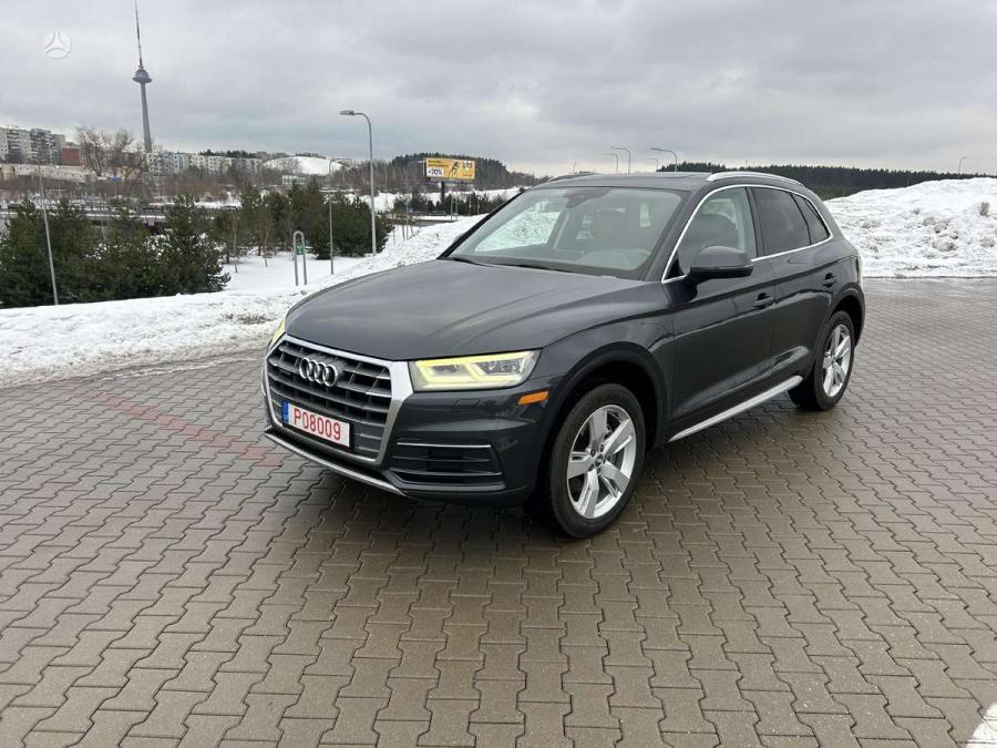 Grey Audi Q5 2018 in Vilnius, with an engine capacity of 2.00 L and mileage of 280 thousand km for 14700 €, photo 2 on AUTOMOTO.COM.LV