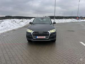 Grey Audi Q5 2018 in Vilnius, with an engine capacity of 2.00 L and mileage of 280 thousand km for 14700 €, photo 3 on AUTOMOTO.COM.LV