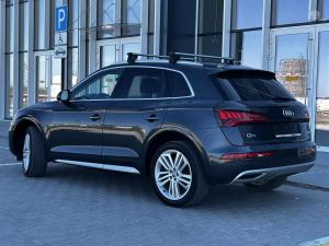 Pelēks Audi Q5 2018 Viļņa, ar dzinēja tilpumu 2.00 L un nobraukumu 247 tūkst. km par 16400 €, foto 4 vietnē AUTOMOTO.COM.LV