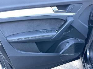 Pelēks Audi Q5 2018 Viļņa, ar dzinēja tilpumu 3.00 L un nobraukumu 84 tūkst. km par 34600 €, foto 17 vietnē AUTOMOTO.COM.LV