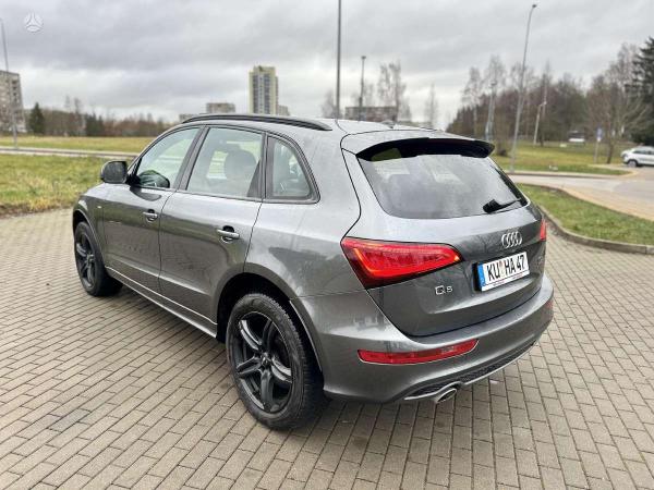 Pelēks Audi Q5 2015 Elektrėnai, ar dzinēja tilpumu 2.00 L un nobraukumu 266 tūkst. km par 13300 €, foto 2 vietnē AUTOMOTO.COM.LV